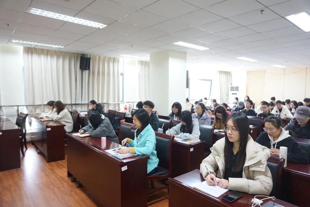 110校庆报告会暨厚学讲坛| 从思想政治教育专业到马克思主义理论学科